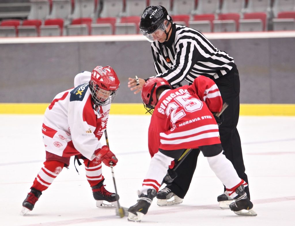 🏒 Comment bien se placer lors d'une mise en jeu ? - Technique Hockey